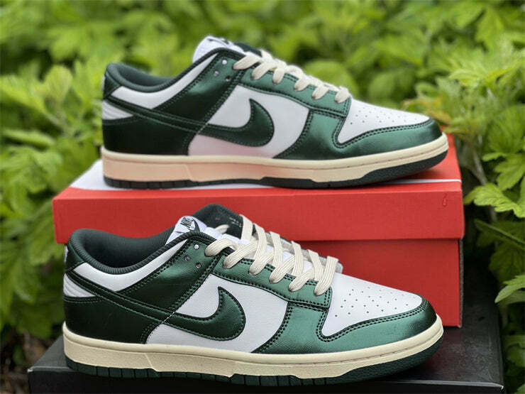 Nike Dunk Low Vintage Green (W) - KelvinGift Store - Kelvingift