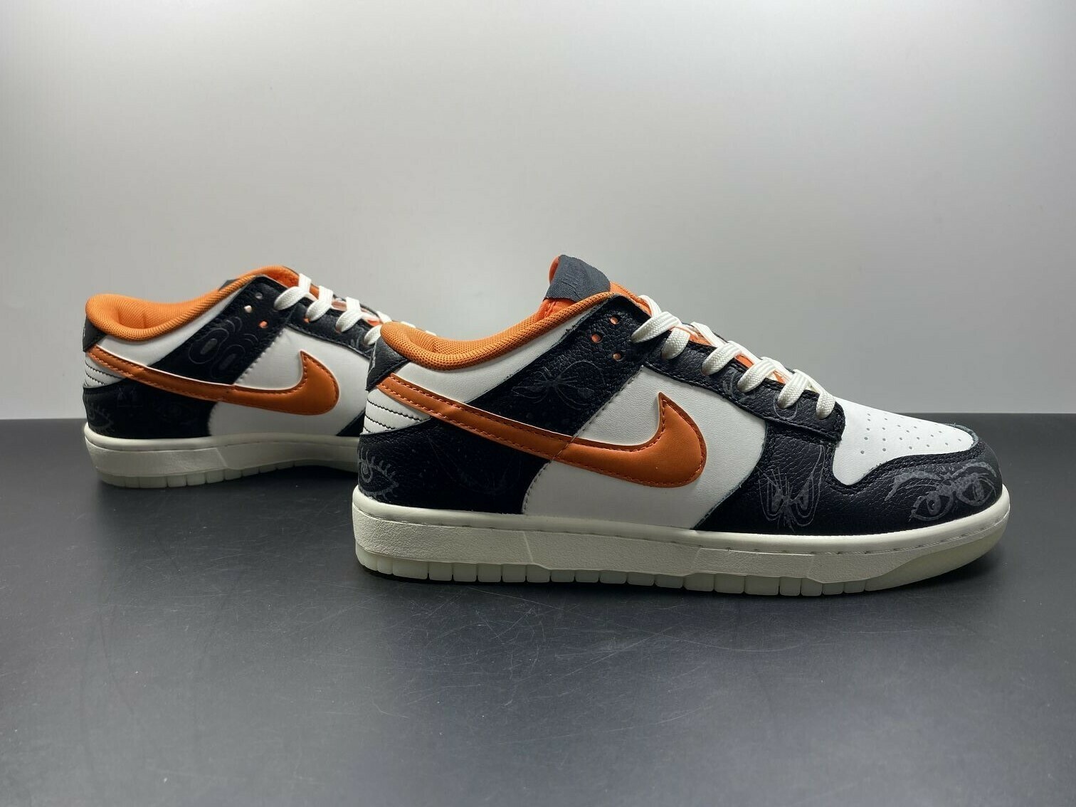 Nike SB Dunk Low Halloween 2021 DD3357-100 - KelvinGift Store - Kelvingift