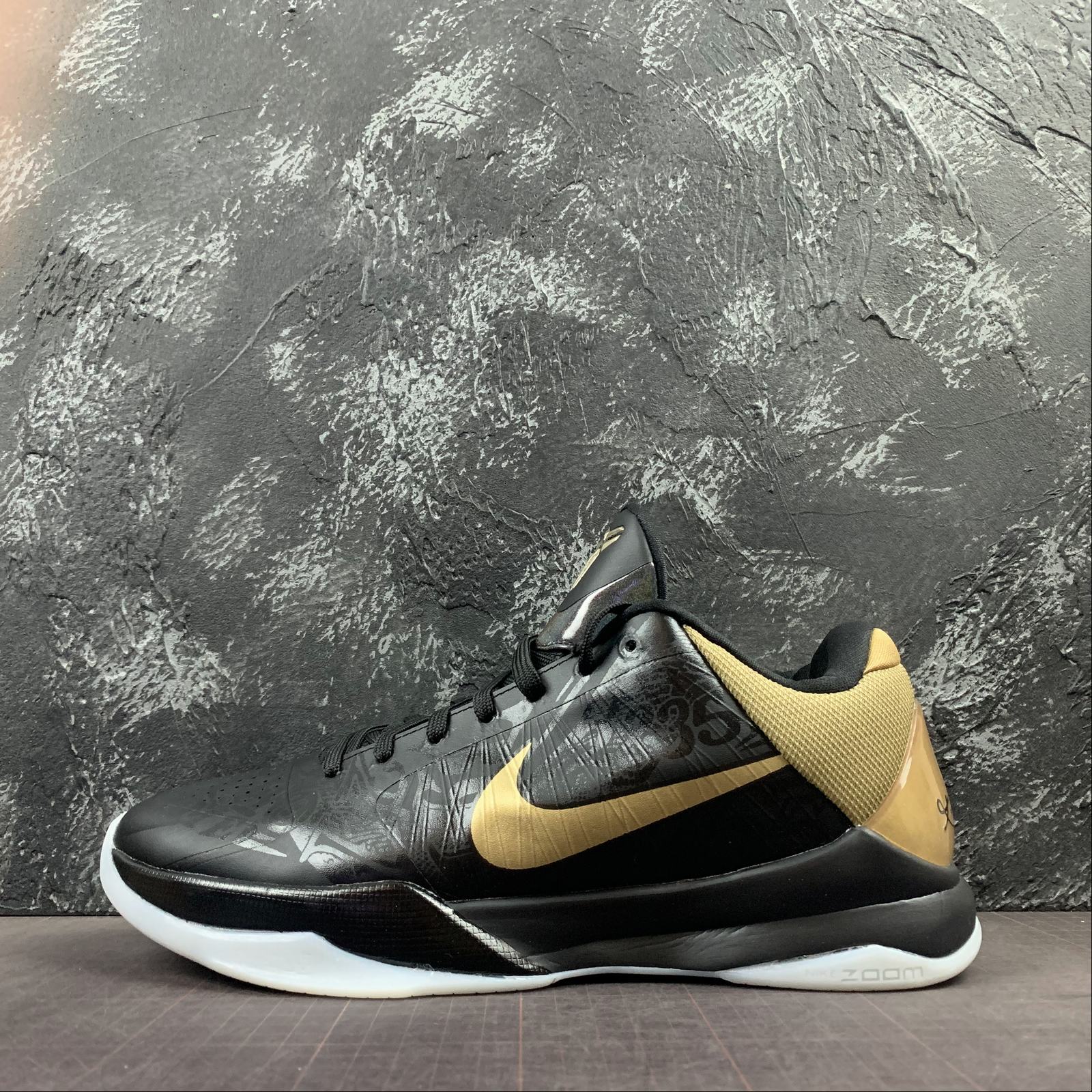 Nike Kobe 5 Big Stage Away 386429-008 EU39 – EU46 – Kelvingift